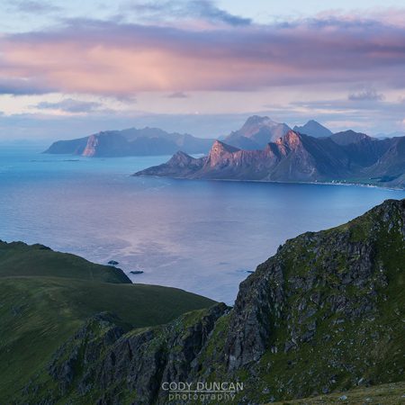 Ryten Mountain Hiking Guide - Lofoten Islands Norway | 68 North
