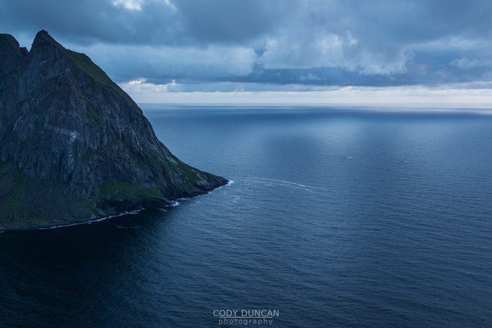 Ryten Mountain Hiking Guide - Lofoten Islands Norway | 68 North
