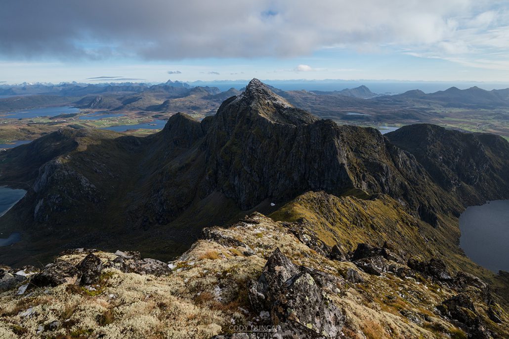 Håen 438m | Værøy Mountain Hiking Guide | 68 North